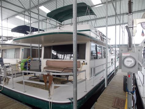 Gibson Houseboat Brick Boats