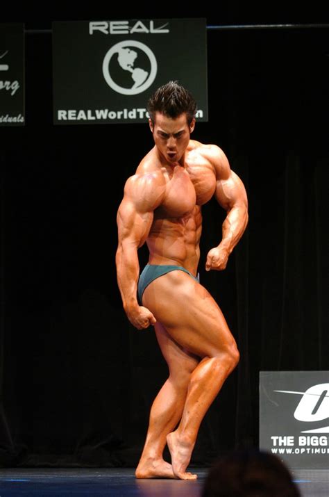Musclebasebody Tuan Tran Bodybuilder
