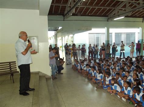 Blog Da Educação Alunos Das Escolas Municipais Recebem Kits E