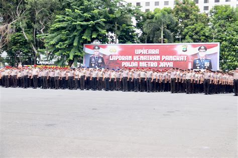 Polda Metro Jaya Gelar Upacara Kenaikan Pangkat 2 627 Personel Naik