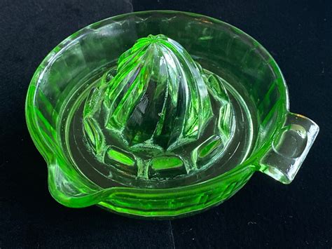Vintage Green Glass Hand Juicer Reamer Retro Mcm Depression Glass Etsy