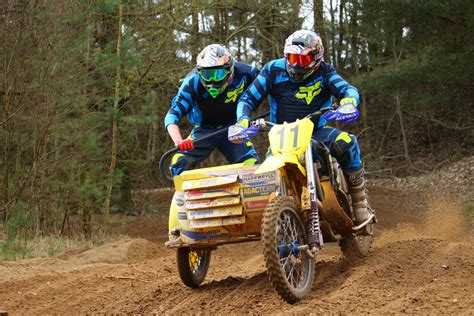 무료 이미지 모래 십자가 익스트림 스포츠 경마 사이드카 모터 스포츠 엔듀로 모터 크로스 타기 오토바이 타기 모든 지형 차량 오토바이 경주 오프 로딩