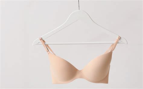 寝るときってブラはずす？ それとも 女性にこっそり聞いてみた！ Oggijp