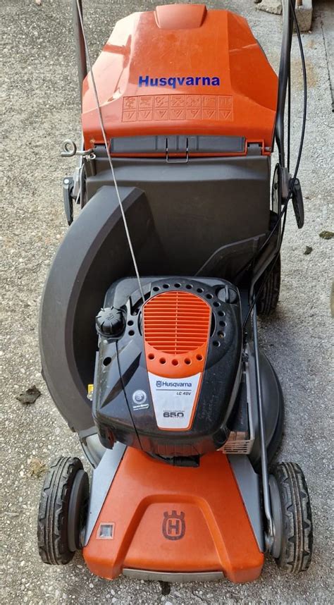 Husqvarna LC 48V Samohodna Kosilica