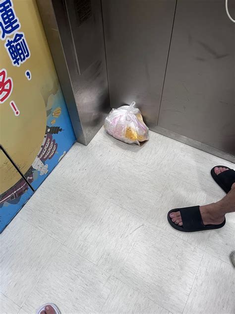 今年一年級的男宿新生不要太誇張喔 吳鳳科大板 Dcard