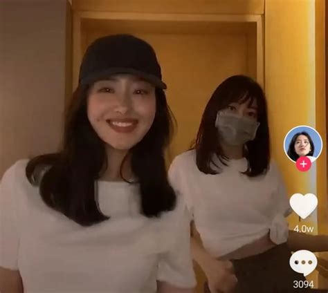 杨采钰和陈金飞谈了5年恋爱，既没结婚也没得男方力捧，她图啥