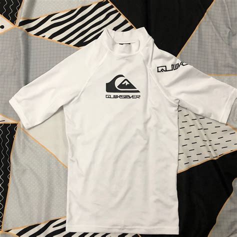 Original Quicksilver Half Sleeve Womens Fashion Swimwear Rash Guard