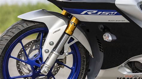 Yamaha R15 V4 Front Alloy Wheel Image – BikeWale