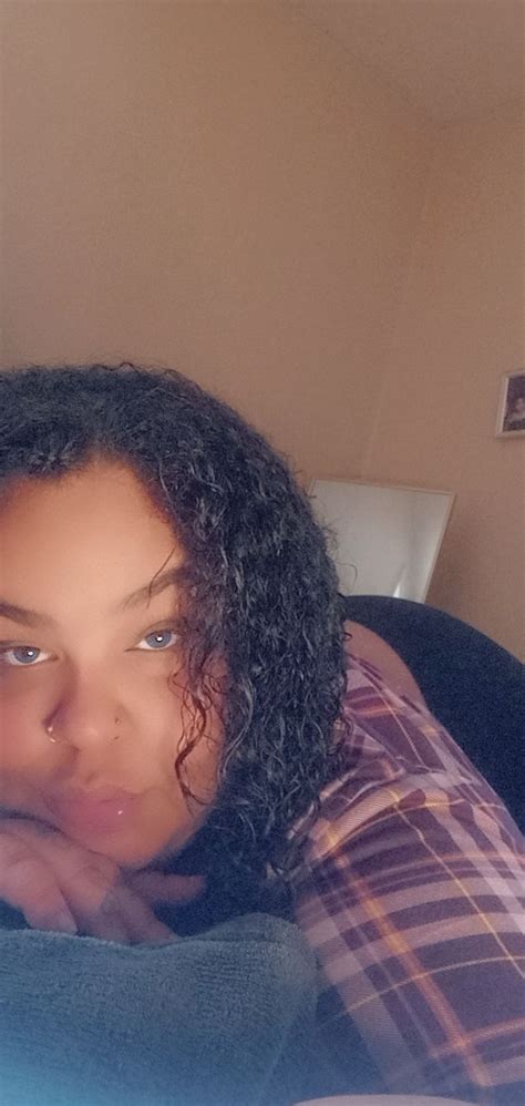 Yessitingz On Twitter Loving Myself Aint A Problem 😌 But Who Gon