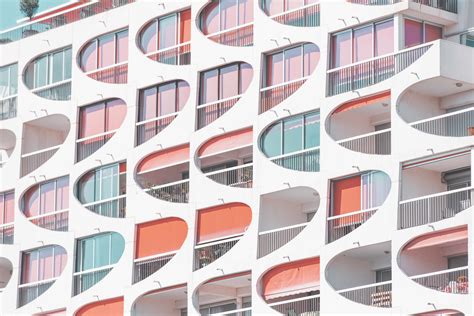 minimal e commerce clothing web landingpage uiux design on behance