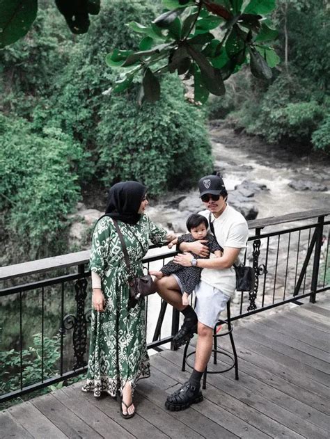 Gaya Aurel Hermansyah Liburan Di Bali Bareng Atta Dan Ameena Ceria Ala