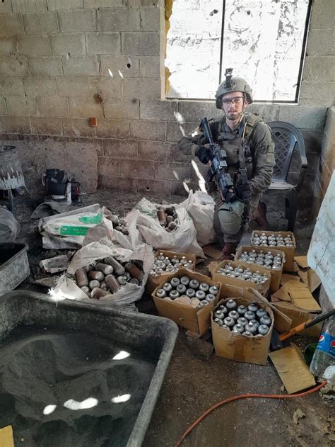 על תמונה אחת שהעליתי באינסטגרם לפני שלושה חודשים קיבלתי תגובה לא שגרתית ״הקצין הוא גיבור שלנו