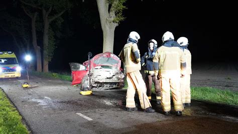 Traumahelikopter Ingezet Voor Ernstig Ongeval Auto Boom