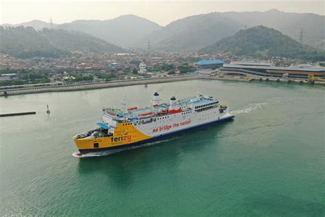 Pt Asdp Indonesia Ferry Persero Membangun Jembatan Maritim Indonesia