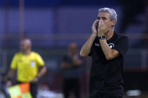 Luís Castro Não Teme Pressão Durante Má Fase Do Botafogo
