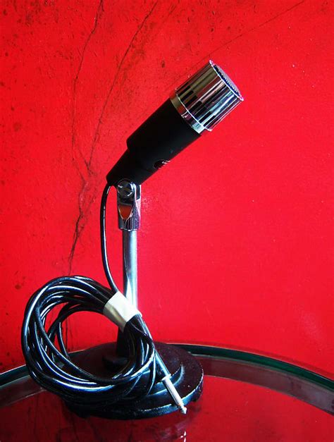 Vintage 1960s Claricon 38 040 Dynamic Microphone Hi Z W Reverb