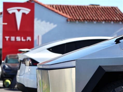 Tesla Q1 Deliveries Drop 13 To 336681 Miss Wall Street Estimates