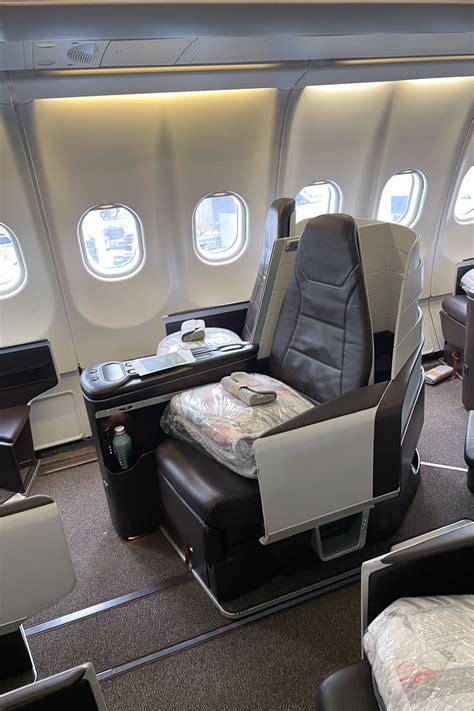 Hawaiian Airlines First Class Onolicious Hawaiʻi