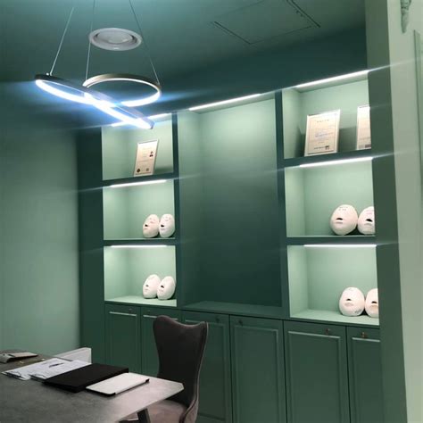 화미주아티클 경남대점 아름다운 당신의 헤어 ️ 화미주아티클경남대점 Cut Style 레이어드컷 Perm Style 레이어드s컬펌 꾸준히 사랑받는 스타일 ️ 예약문의