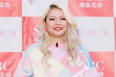 ゆりやんレトリィバァ、セルフ二重術は「10秒もたない」 ／2023年2月20日 写真 エンタメ ニュース ｜クランクイン！
