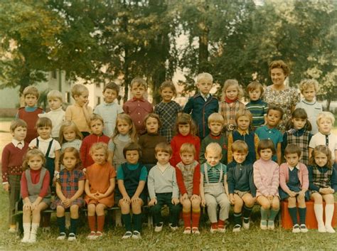 Photo De Classe Classe De Maternelle De 1970 école Maternelle Du