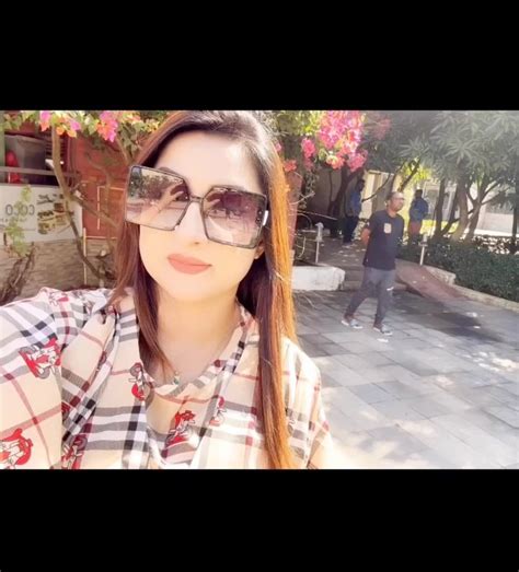 লন্ডনী বাড়ি ঘুরে দেখাবো আজকে … কক্সবাজারে আসলেই অবশ্যই লন্ডনী বাড়িতে আপনারা চলে আসবেন