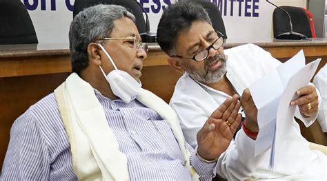Stones Pelted At Karnataka Congress President Dk Shivakumars Car In