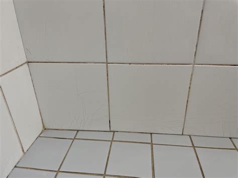 Cracks In Shower Wall Tiles Rausrenovation