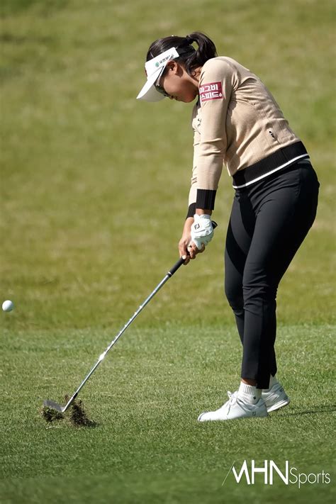 스포키 김민주 핀 하이로 날리는 아이언샷 포토