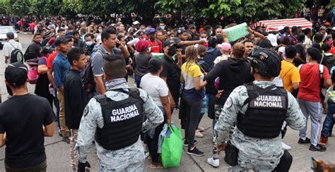 Migrantes Irrumpen En Las Oficinas De La Comar En Chiapas Para Exigir