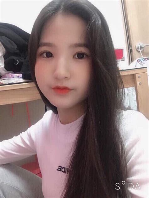 미남미녀 오늘의 훈녀 강남사는 16살 민세빈님 ️ 귀엽고 이쁘고 💜 훈남 훈녀 제보 받아요 ️
