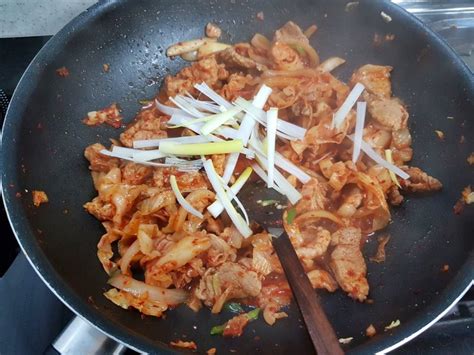 매콤한 돼지고기양배추볶음