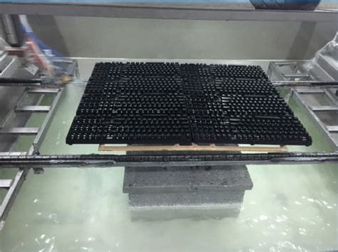 硅胶按键喷手感油专用设备 往复机喷涂线