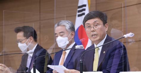 재난지원금 6월 건보료 기준 4인가구 30만8300원이하 지급