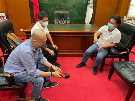 We Welcome Cashless Technology Transactions In Modern Jeepneys Here In