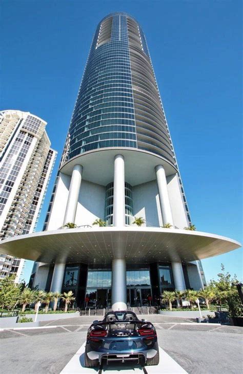 فرارو تصاویر خانه فوق لاکچری لیونل مسی در میامی آمریکا