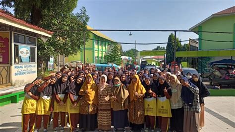 Ikut Jambore Daerah Hw Tingkat Makassar Santriwati Ummul Mukminin