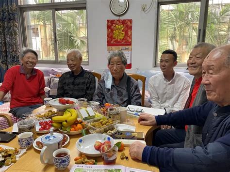 天津大学深圳校友会走访慰问老校友 天津大学校友网