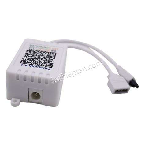 RGB controller a Bluetooth LED Hiệp Tân