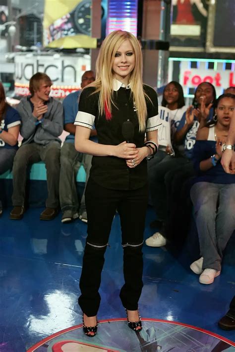 Los Mejores Looks Retro De Avril Lavigne Avril Lavigne Colombia