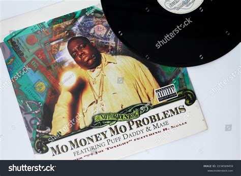 Mo Money Mo Problems Video