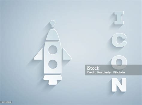 회색 배경에 격리 된 종이 컷 로켓 선박 아이콘 우주 여행 종이 아트 스타일 벡터 0명에 대한 스톡 벡터 아트 및 기타 이미지 0명 3차원 형태 Launch