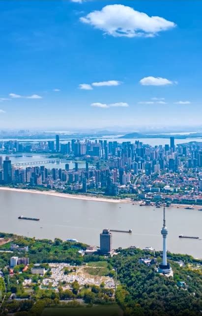 Banner 武汉衷华脑机融合科技发展有限公司
