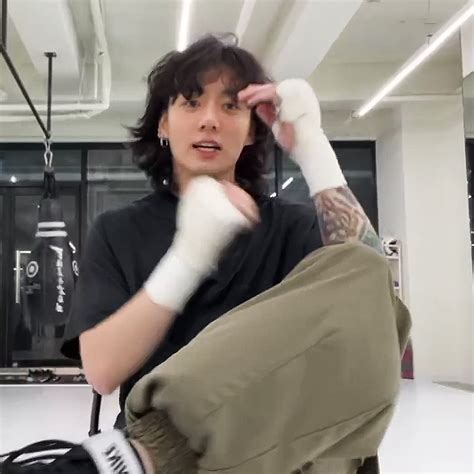 Jk Updates ★ Slow On Twitter Rt Jjklve He Looks So Good Omg