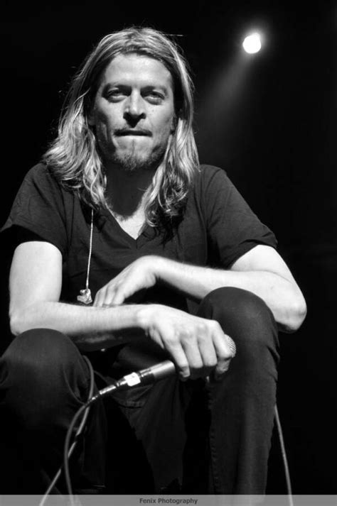 Pin By Dallas Arnold On Puddle Of Mudd Musician Photography Wes