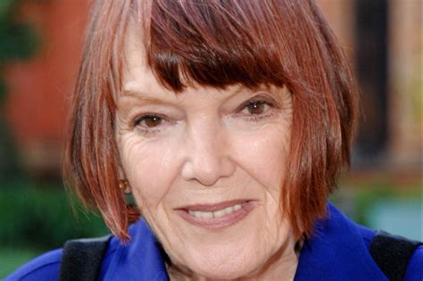 Mary Quant Dies Iconic British Fashion Designer Was 93
