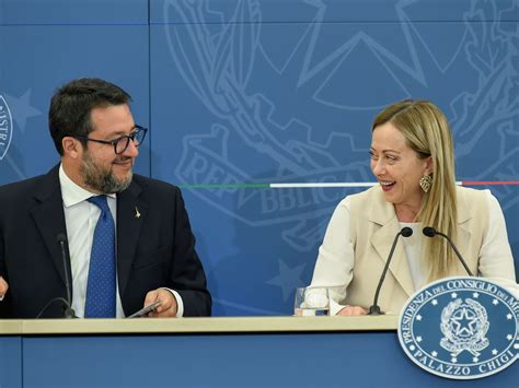Salvini Di Lotta E Di Governo Aumenta Il Consenso Della Lega