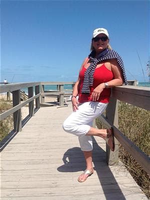 107410113V Sexy Granny Candid Gilf Marie Gilf Flickr