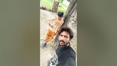 पान मसाला गुटखा खाने वाले लोग हमेशा कुत्ते की तरह खंबा या कोना ढूंढते
