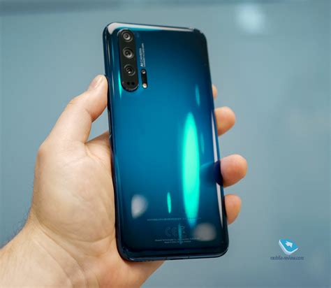 Mobile-review.com Первый взгляд на Honor 20 и 20 Pro